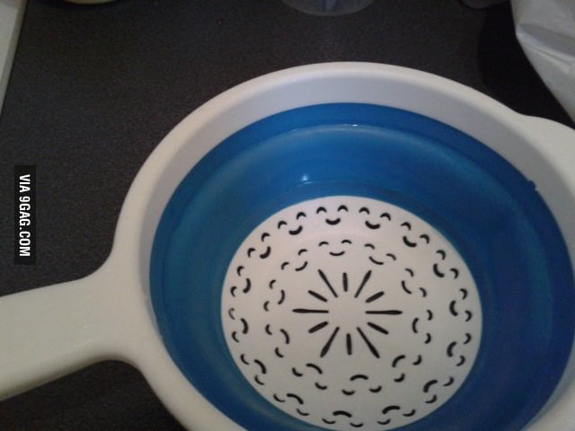The happiest colander - 9GAG