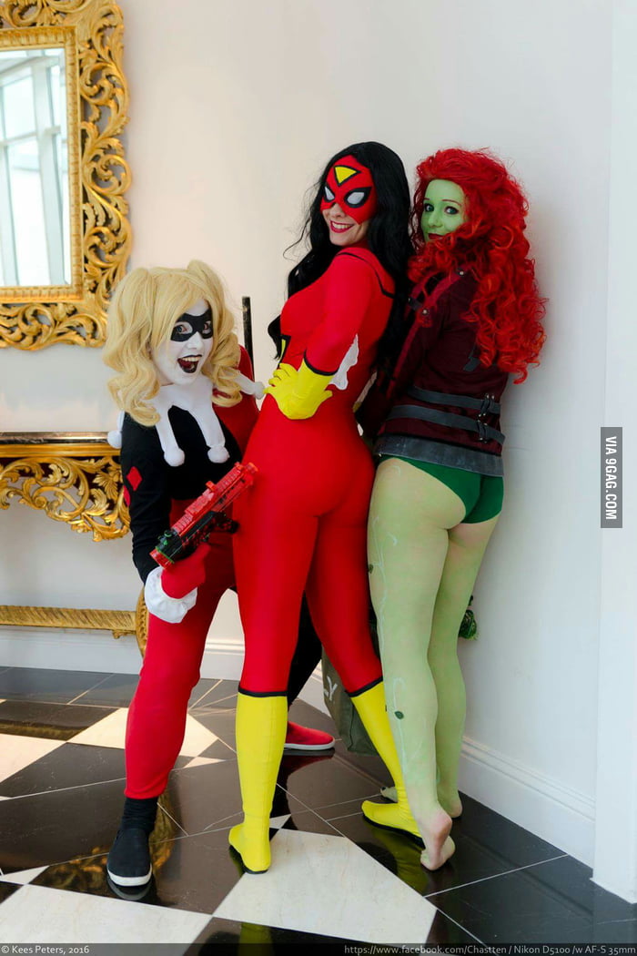 Cosplay butts - 9GAG