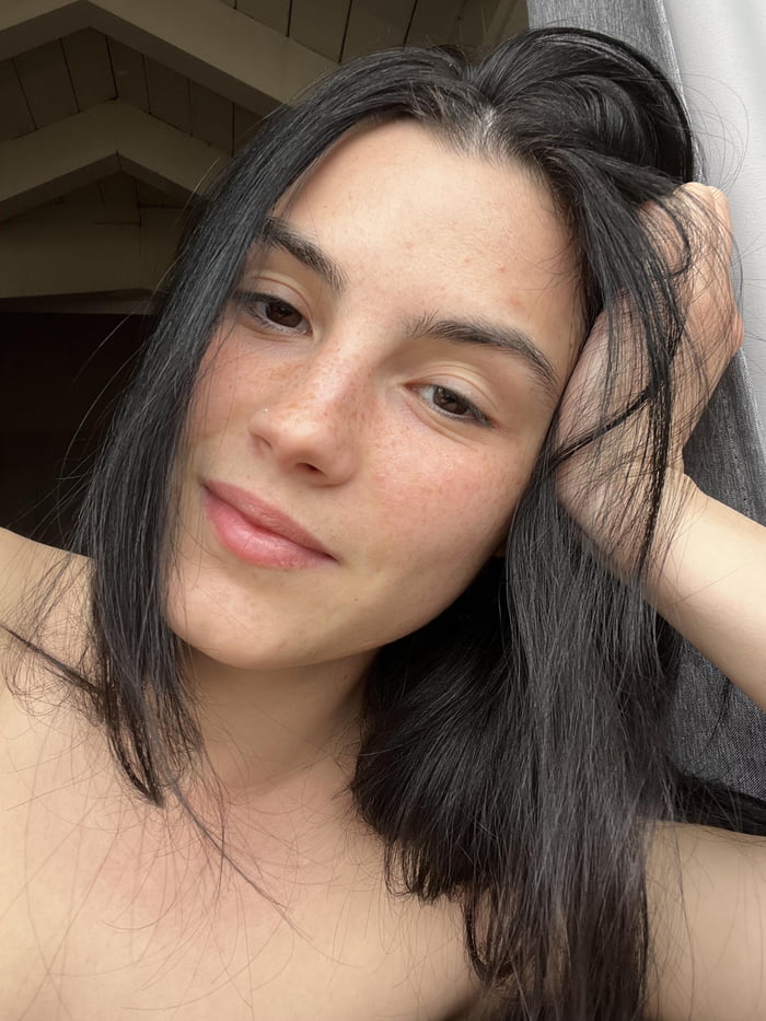 Relax at home - 9GAG