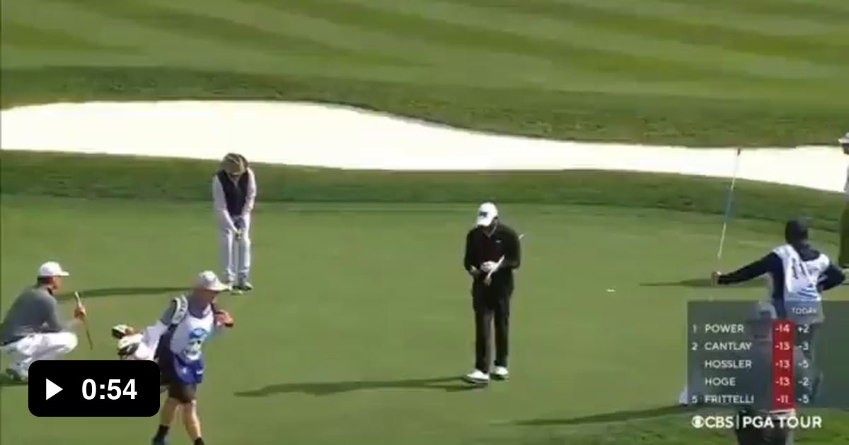 Bill Murray sinks no look putt - 9GAG