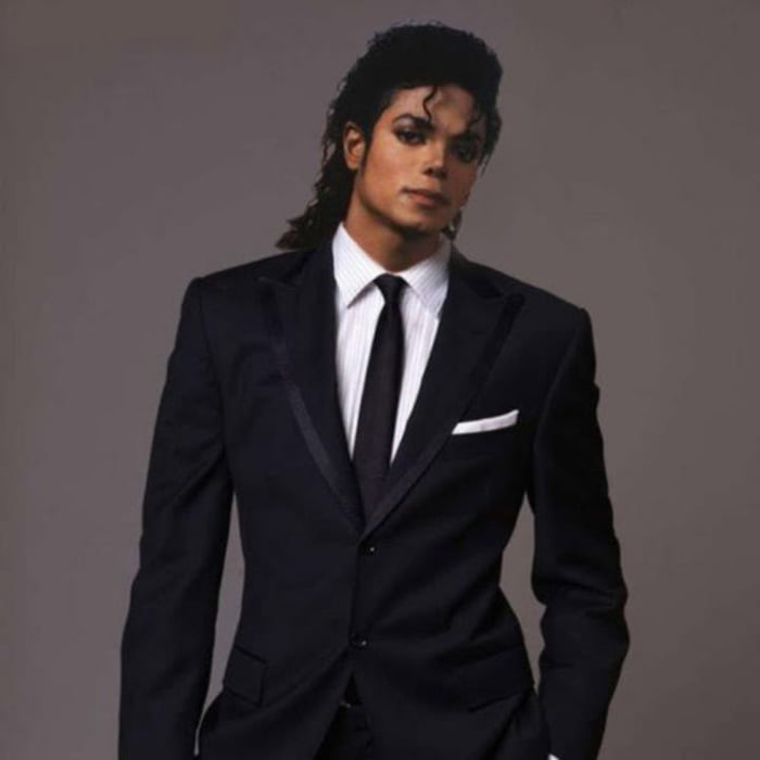 Mr. Michael Jackson, looking clean cut and dapper! - 9GAG