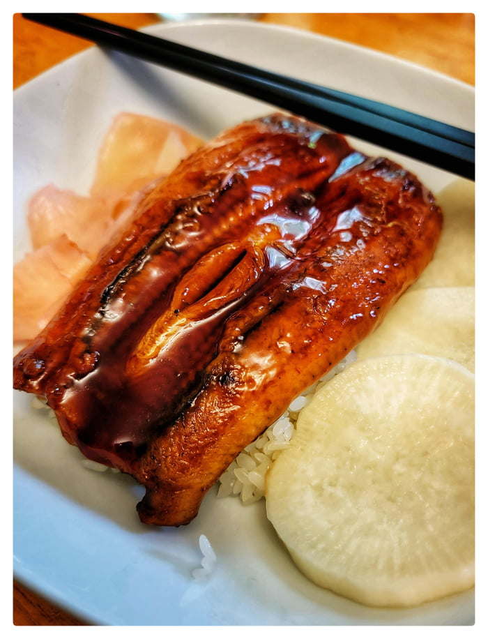 Tonight's Dinner: Roasted Eel + Pickled Ginger + Pickled Daikon - 9GAG
