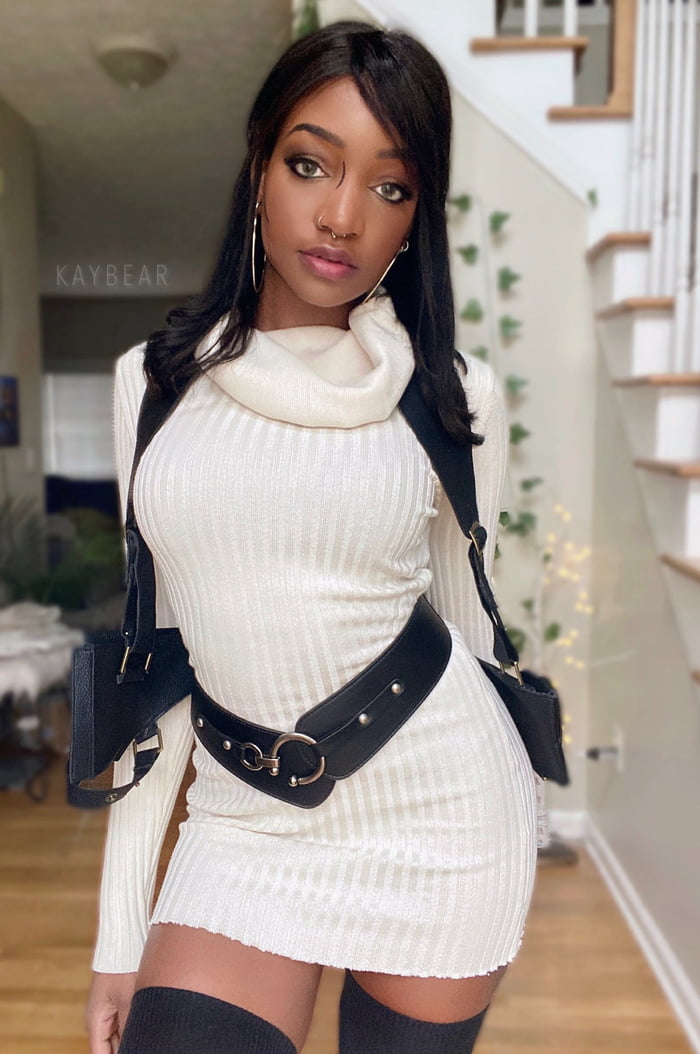 KayyBear as Lana Kane - 9GAG