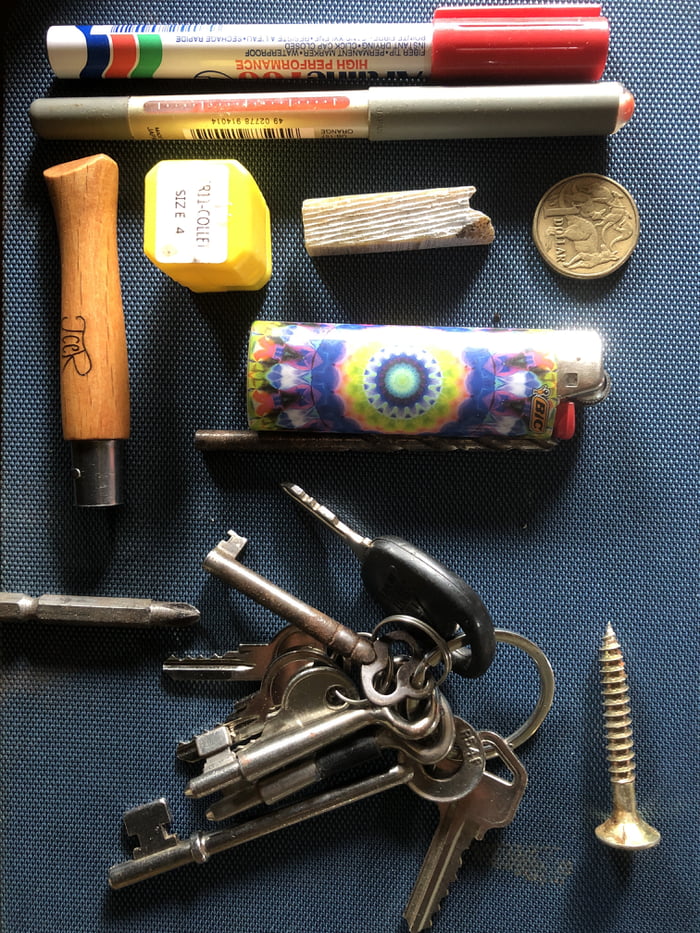 Day 9. Pocket crap - 9GAG