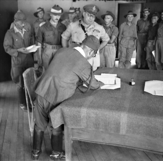 LABUAN ISLAND. 1945-09-10. MAJ GEN G. F. WOOTTEN, 9TH DIVISION ...