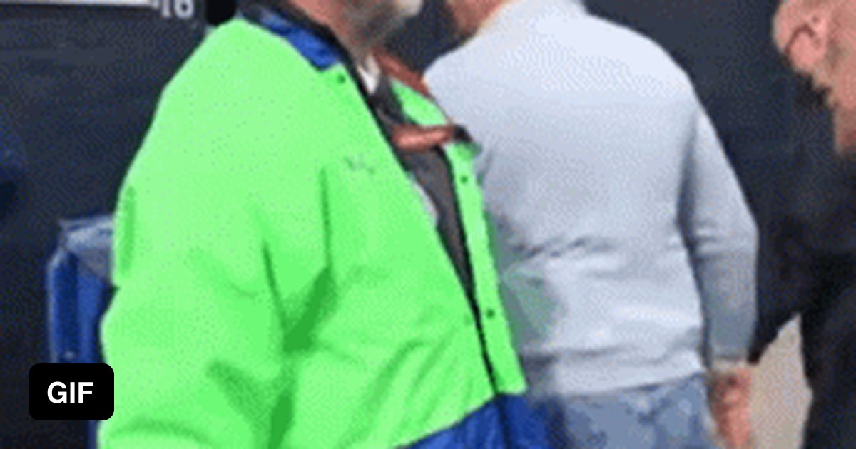 Shinzo Abe’s security team - 9GAG