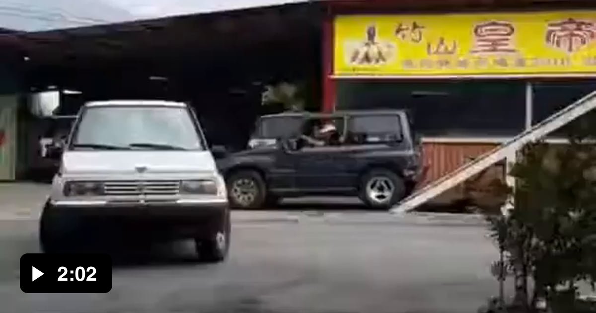 Suv balancing on seesaw - 9GAG