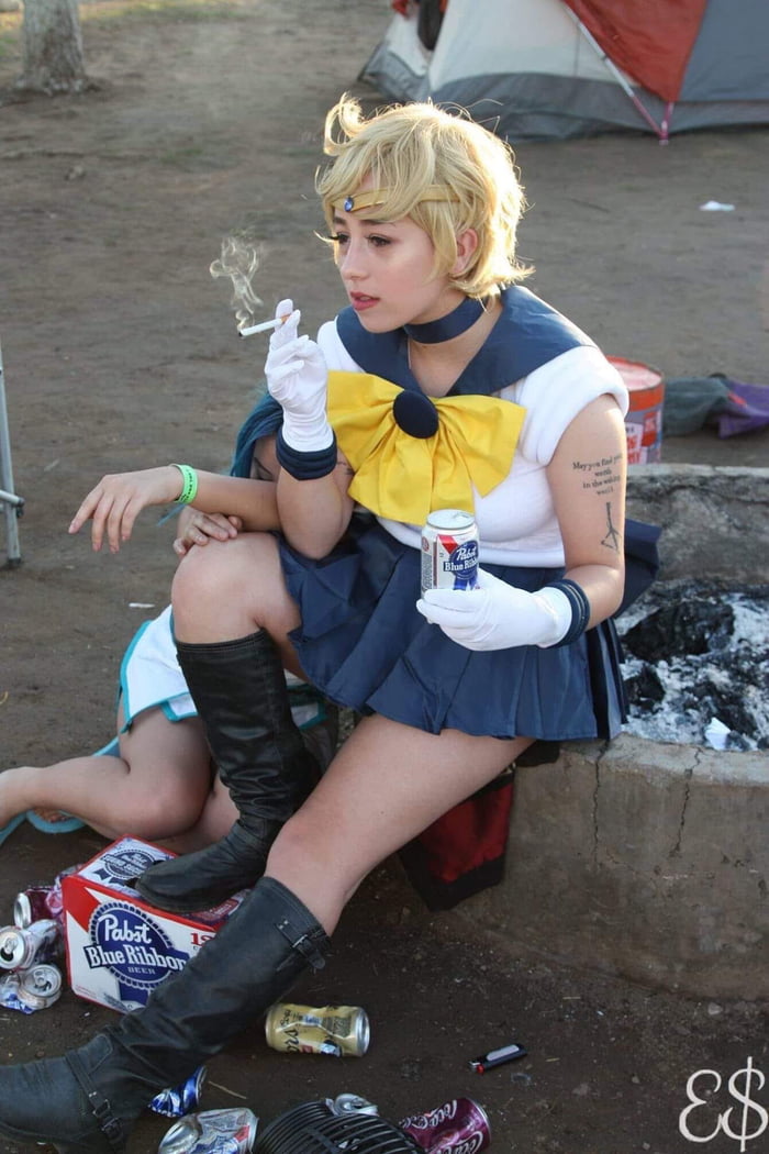 Same girl same - 9GAG