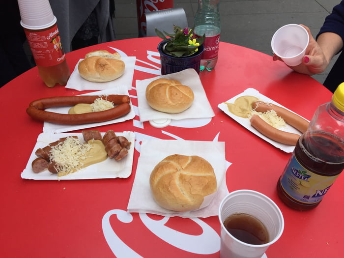 Sausage jokes are the wurst - 9GAG