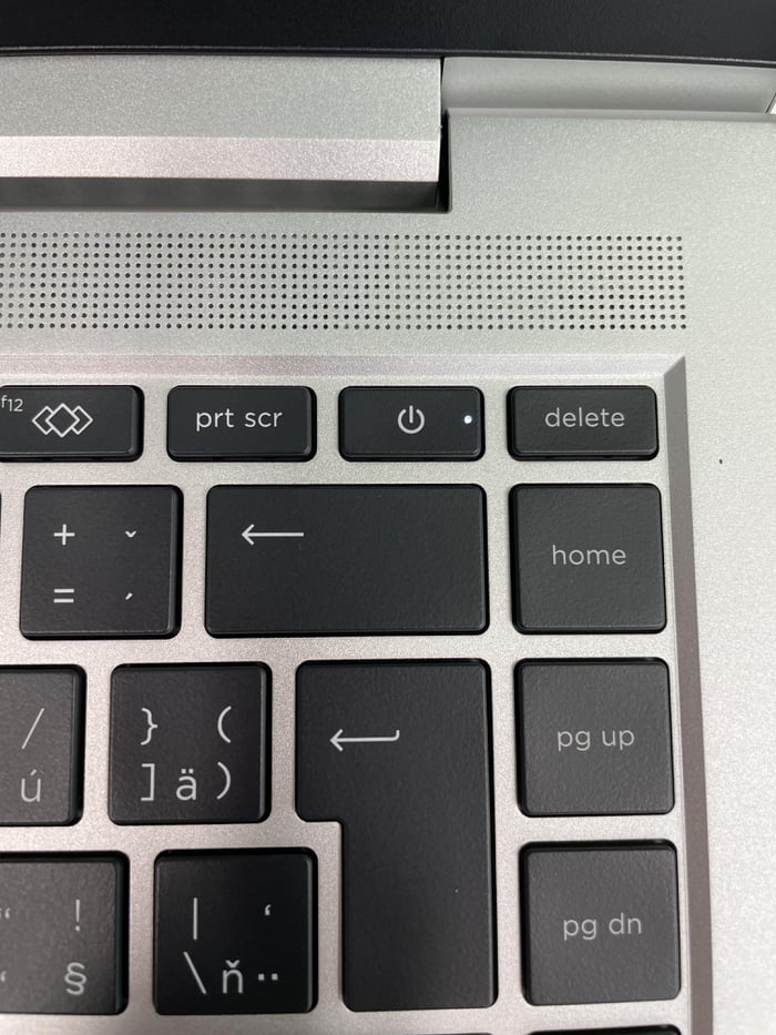 Worst possible placement of power button (HP laptop) - 9GAG