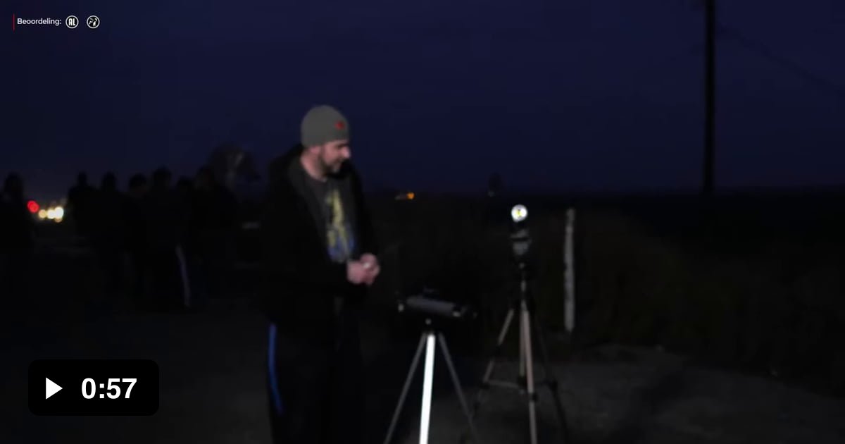 Flat Earth Laser test - 9GAG