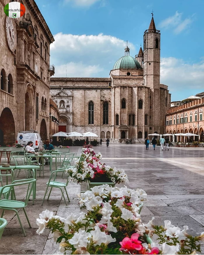 Piazza del Popolo, Ascoli Piceno Italy (Photo credit to Barbara Censori ...