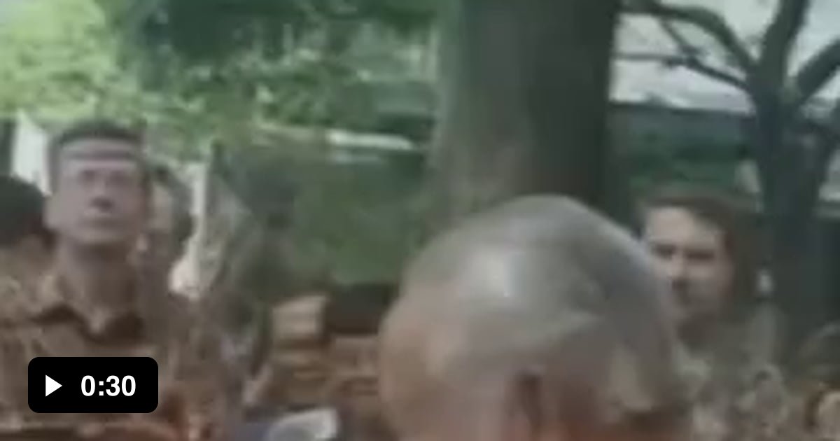 Pengen jadi president sejak kenal sama cia - 9GAG