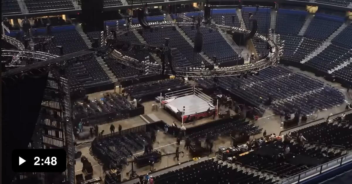 Timelapse of transition from WWE ring, to NHL ice rink - with the right ...