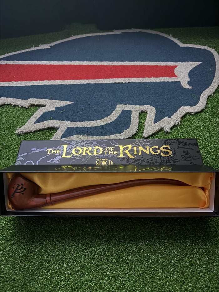 Smokin that long bottom leaf…Go Bills! - 9GAG