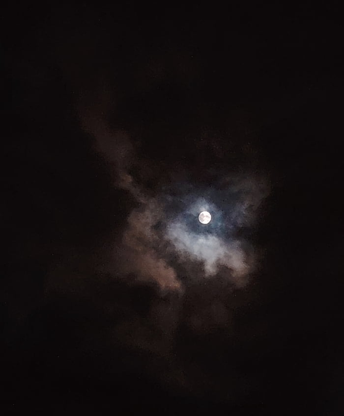 Photo of the Moon. - 9GAG