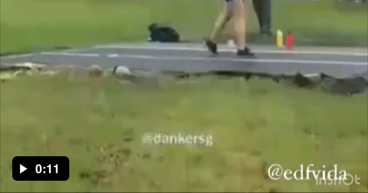 A ball cracked balls - 9GAG