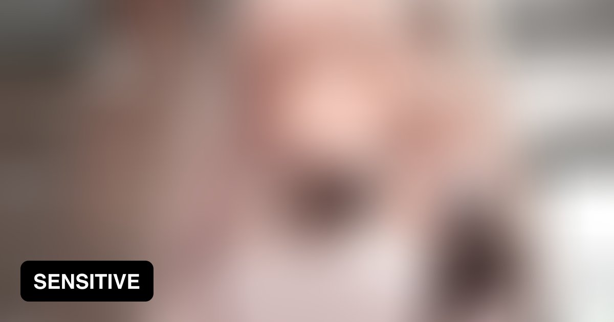 Maid On Duty (curl_Q_) - 9GAG