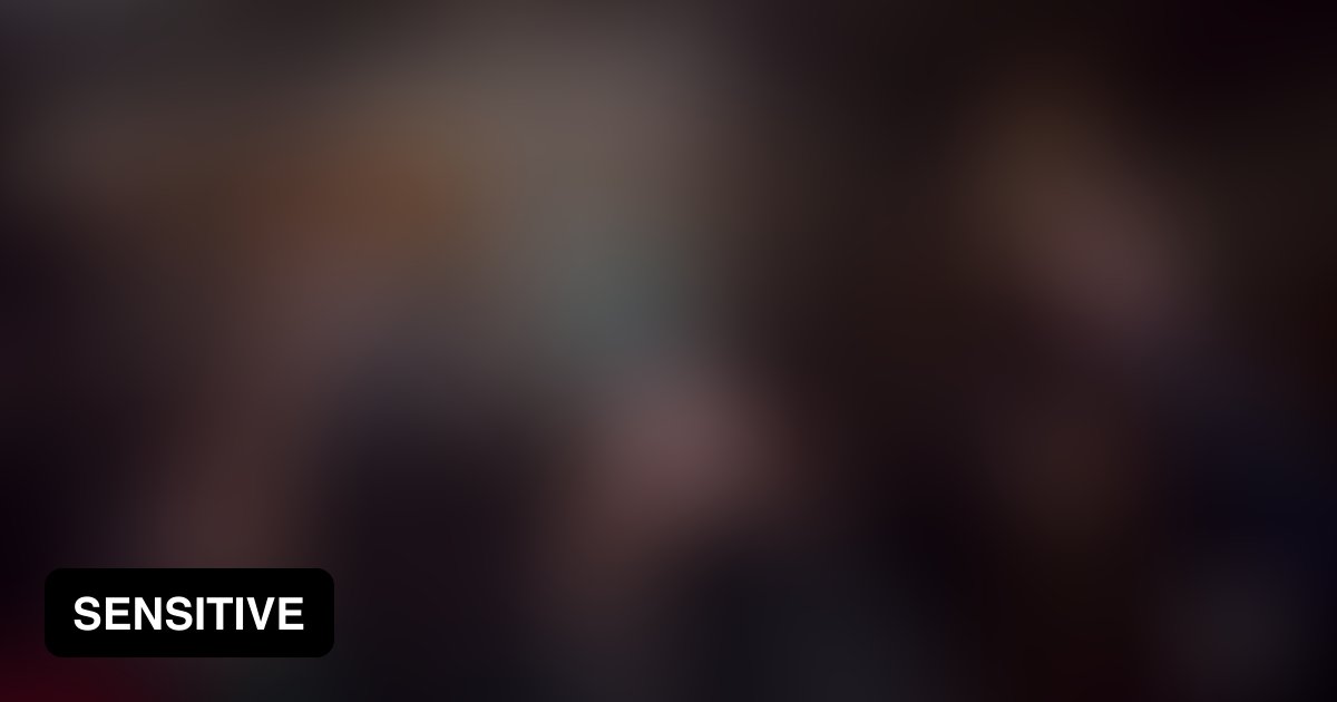 The crowd always catches you - 9GAG