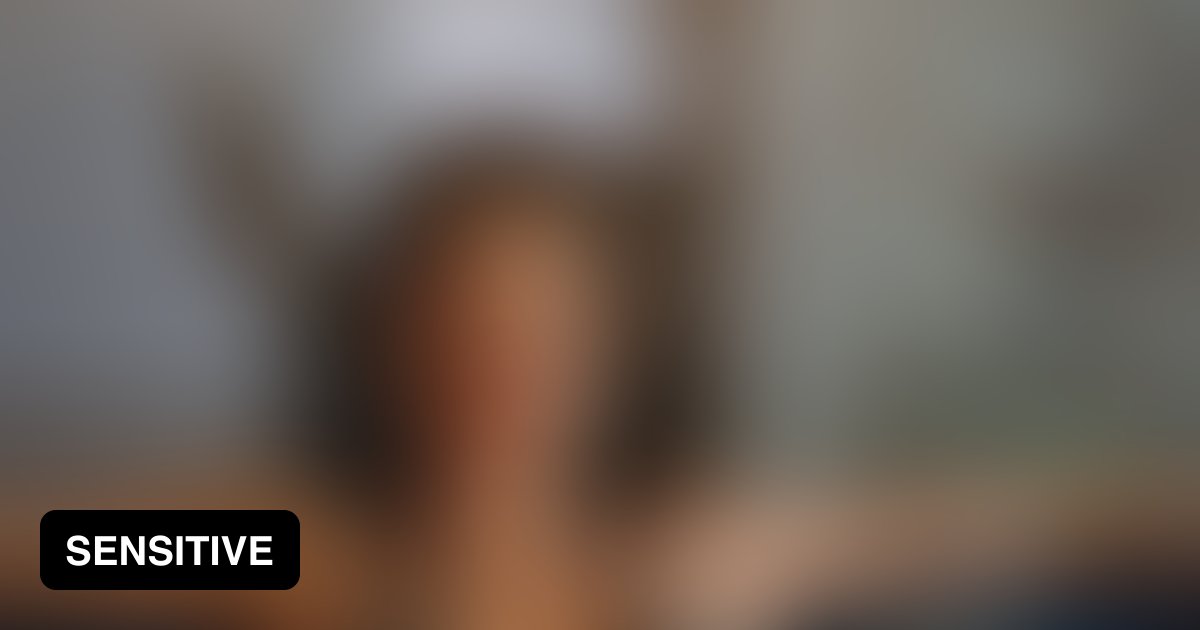 This room smells like… - 9GAG