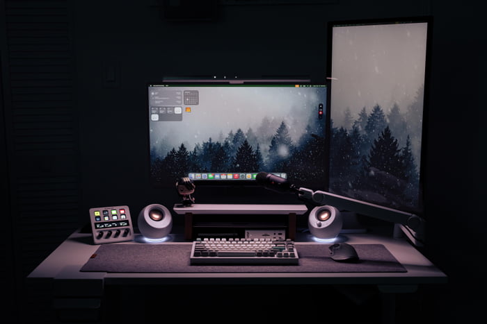 Simple Mac & PC setup - 9GAG