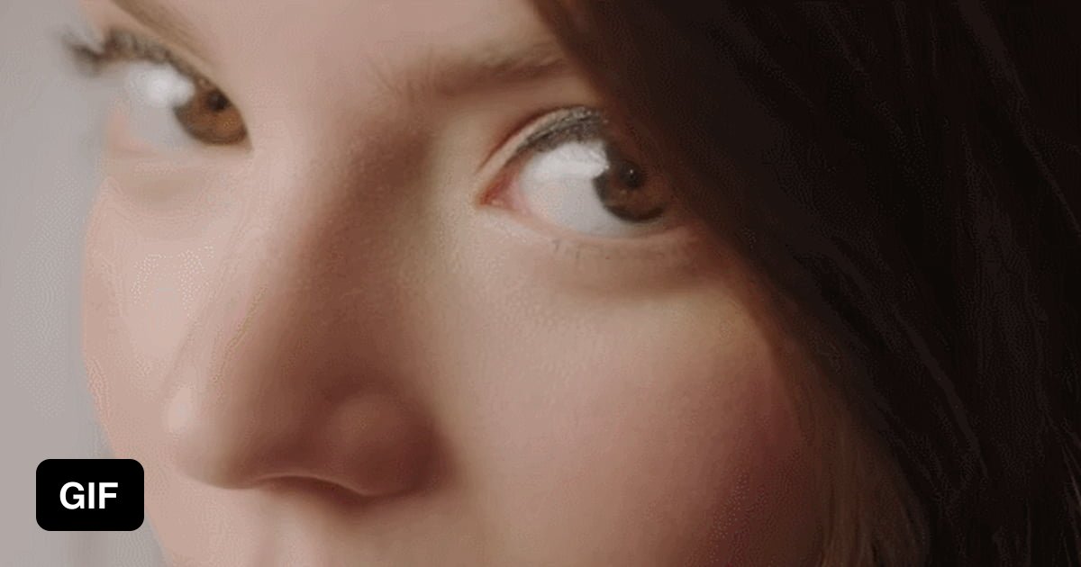 Anya Taylor Joy wink. - 9GAG