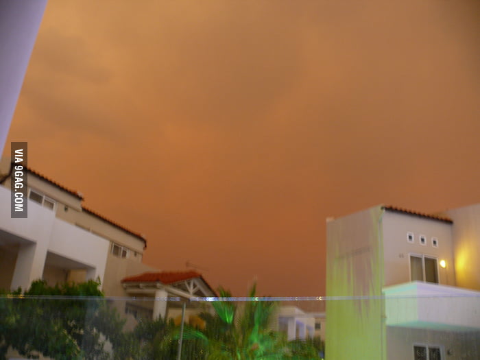 This is what it looks like when there is a sandstorm in sahara desert ...