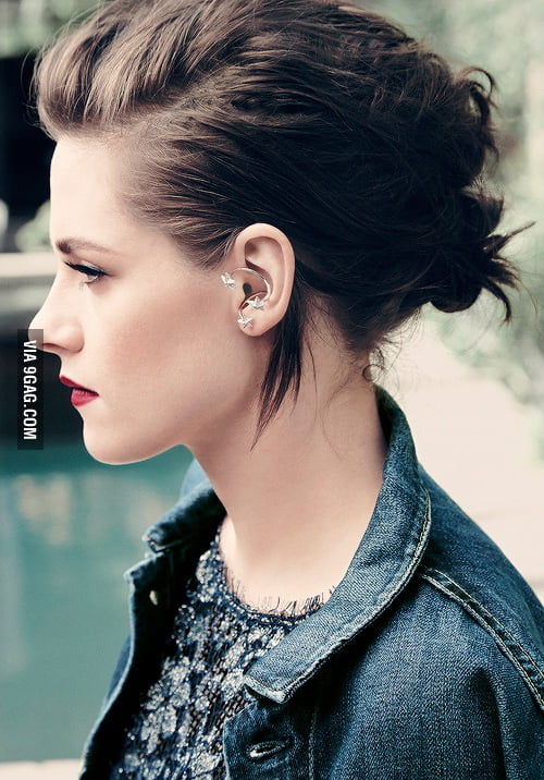Kristen Stewart. Beautiful Profile. - 9GAG