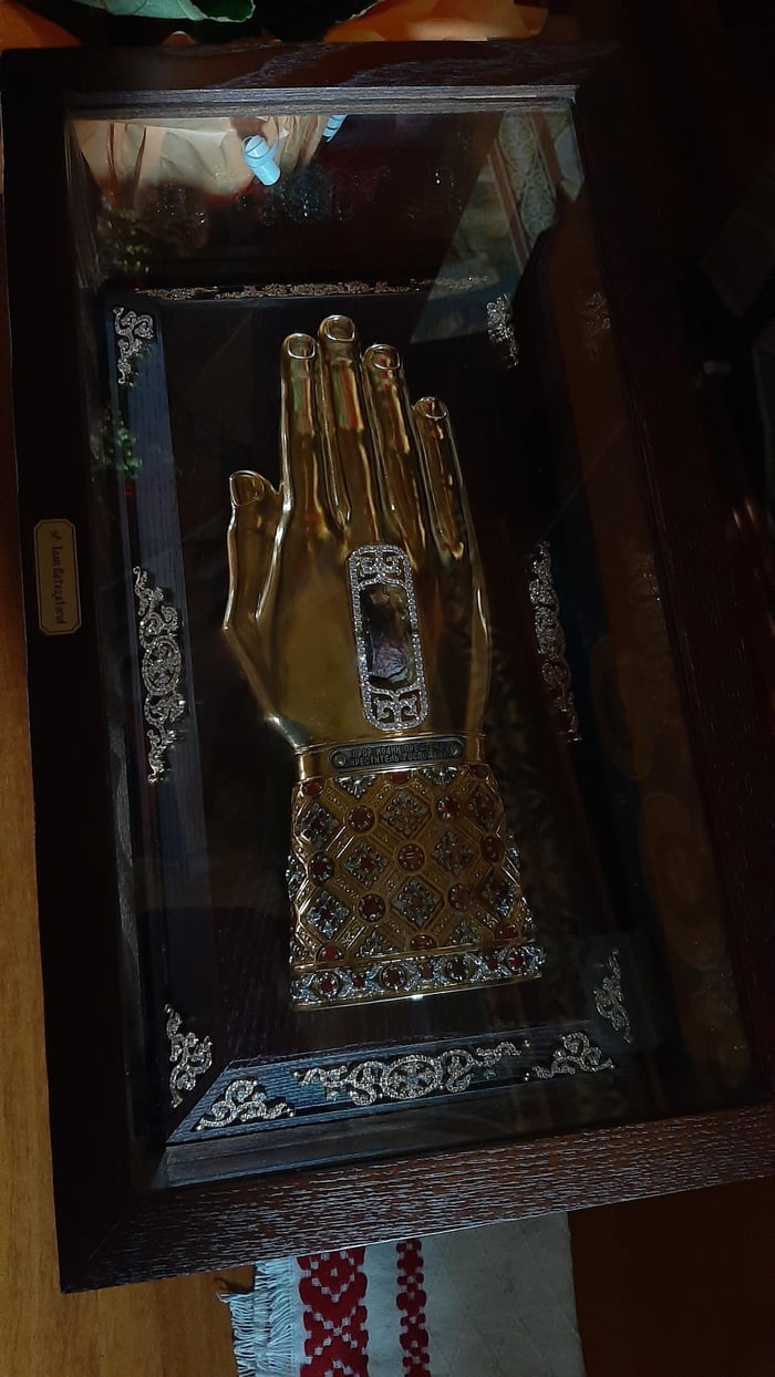 Infinity gauntlet V2.0 - 9GAG