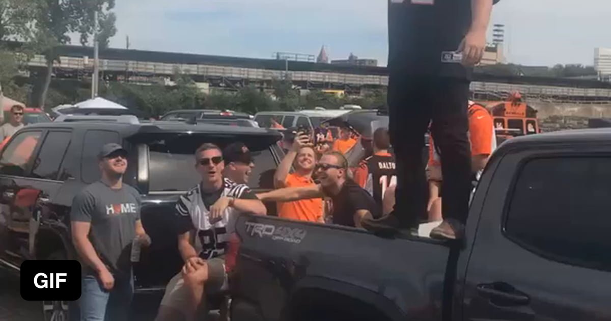 Man tries to break table - 9GAG