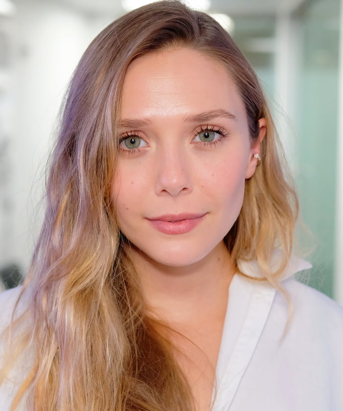 Elizabeth Olsen, so flawless. - 9GAG