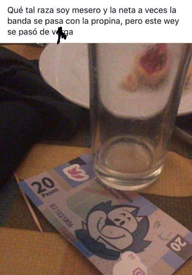 Por eso le escupen a la comida... - 9GAG