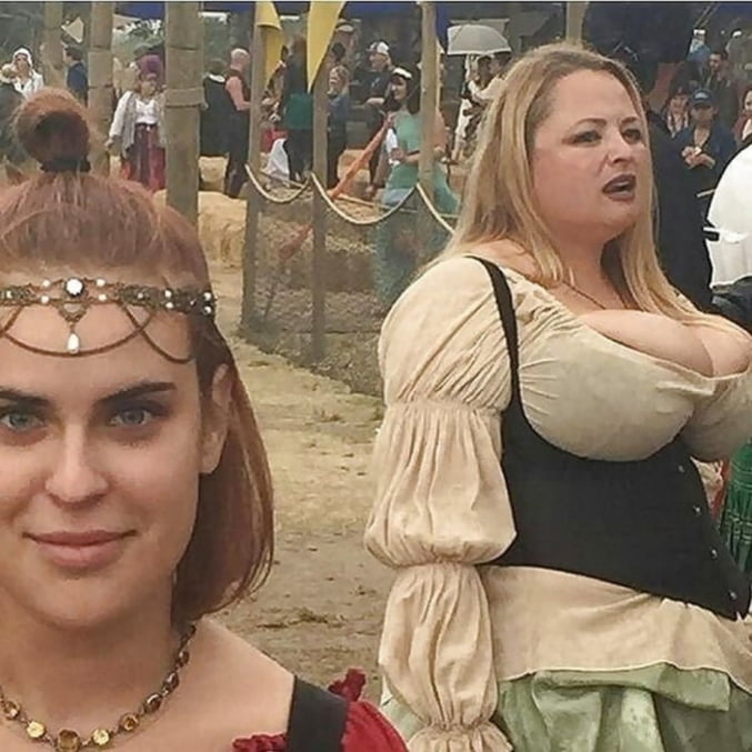 U.F.B (unidentified flying boobs) - 9GAG