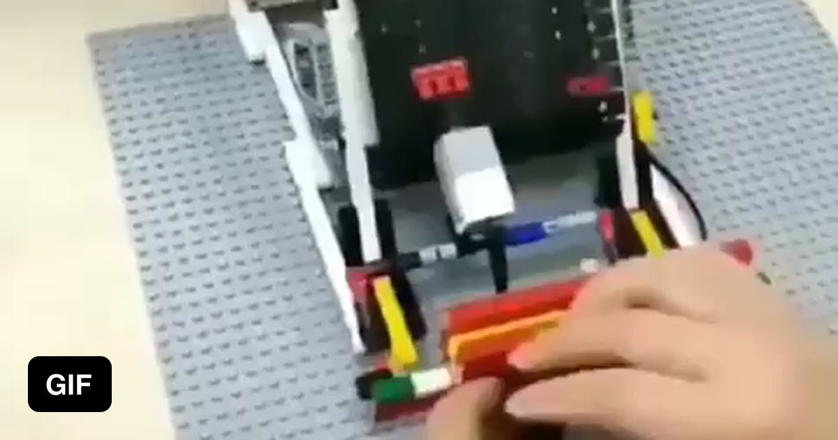 Mechanical racing game - 9GAG