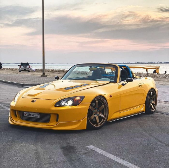 Yellow Honda S2000 - 9GAG