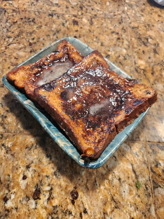 Cinnamon Raisin bread French Toast - 9GAG