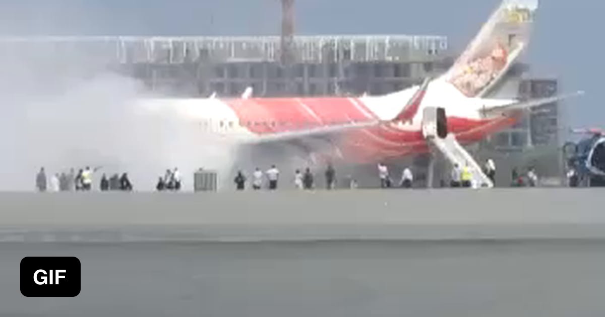 Air India Express engine caught on Fire in Muscat - 9GAG