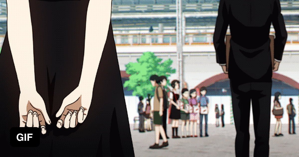 She loves watching him walk a way [Kaguya-sama wa Kokurasetai] - 9GAG