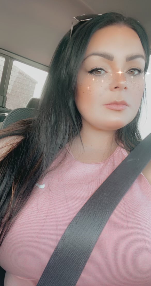 A comment goes here - 9GAG