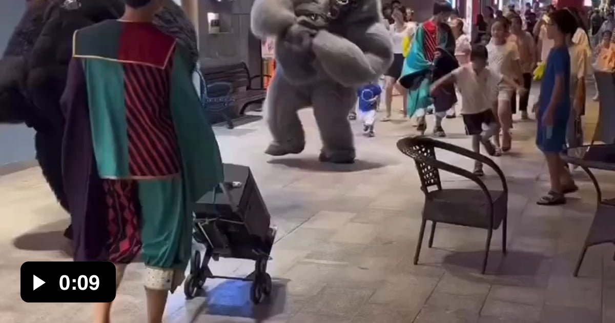 Heading home from work on a friday - 9GAG