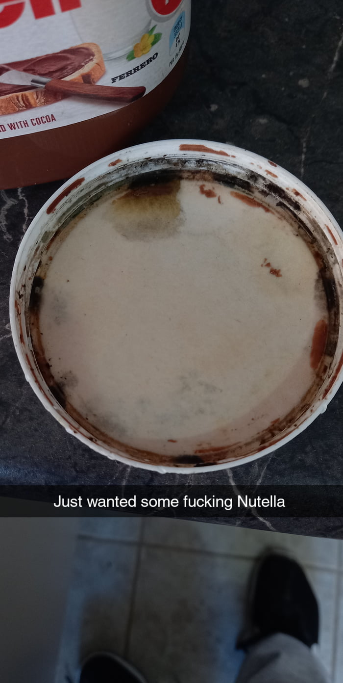 Nutella jar lid went mouldy - 9GAG