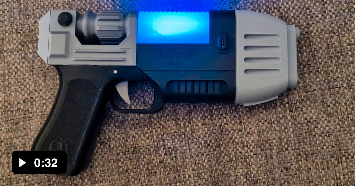Custom made plasma pistol - 9GAG