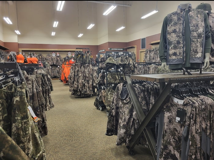 Back room at Cabelas; just empty racks. - 9GAG