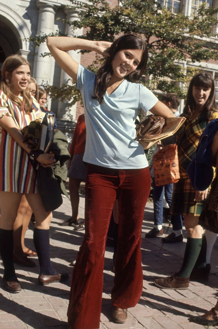1969: Hippy Highschool. - 9GAG