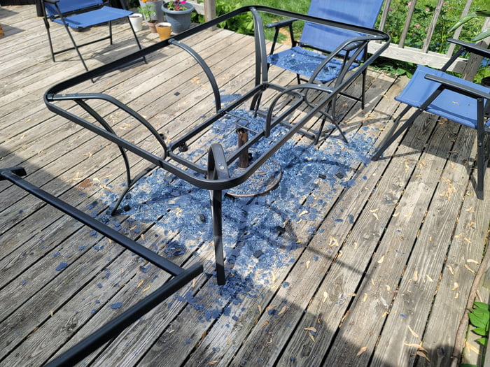 Just got a new table for the deck. - 9GAG