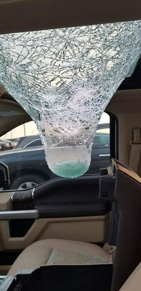 How the hell? - 9GAG