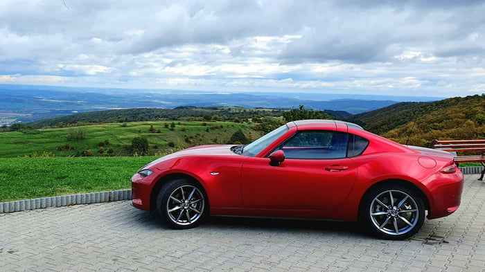 Looks good in red - 9GAG