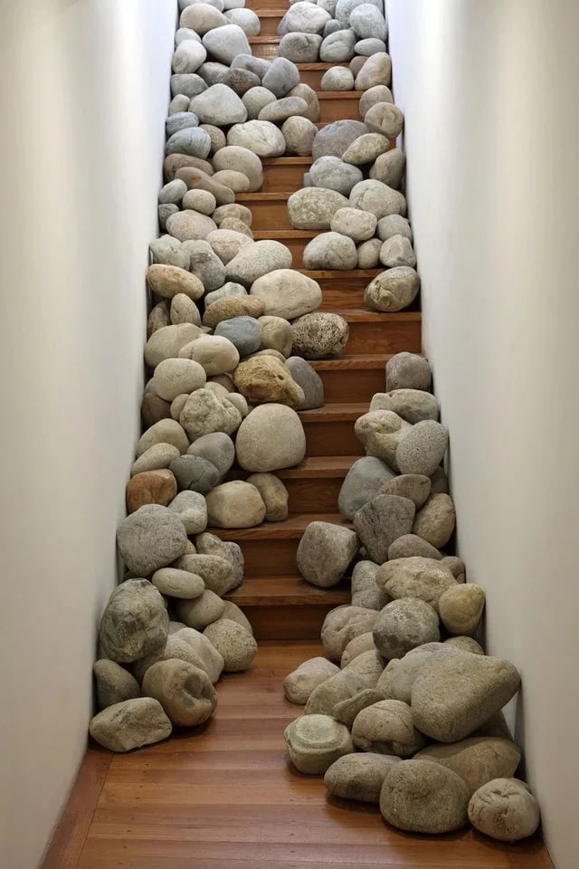 Taking these stairs while drunk must be the easiest job - 9GAG