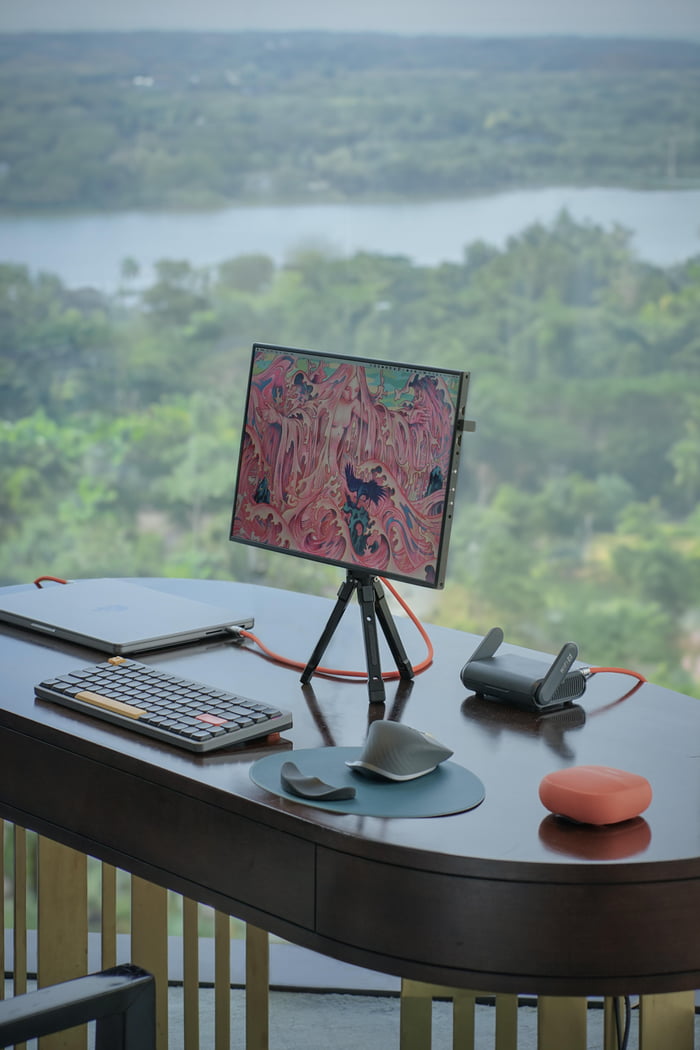 Upgraded travel setup - 9GAG