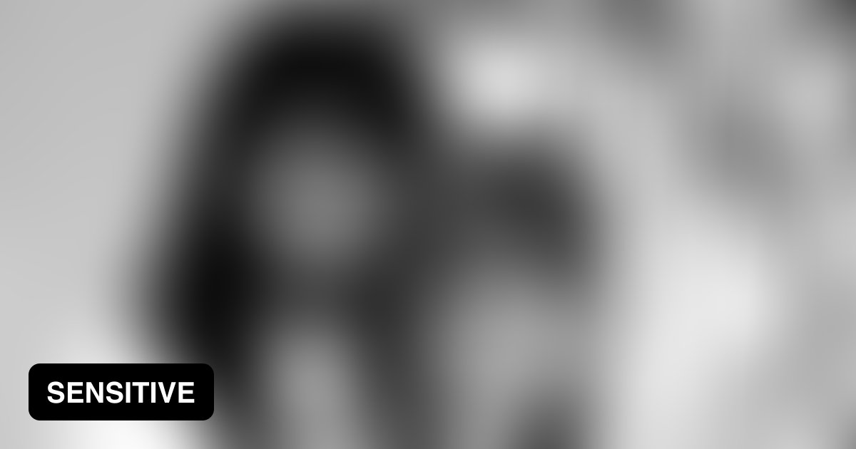 Rick James and Linda Blair, 1982. - 9GAG